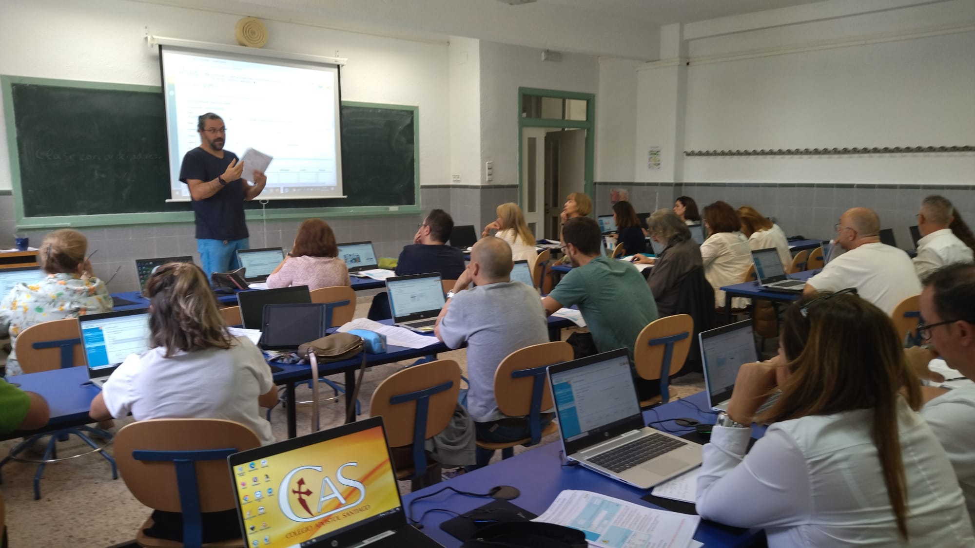 Estrenamos Sala de Informática – COLEGIO APOSTOL SANTIAGO